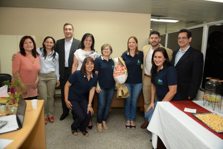 Intendente de Asunción reconoció por más de 30 años de trabajo a ...